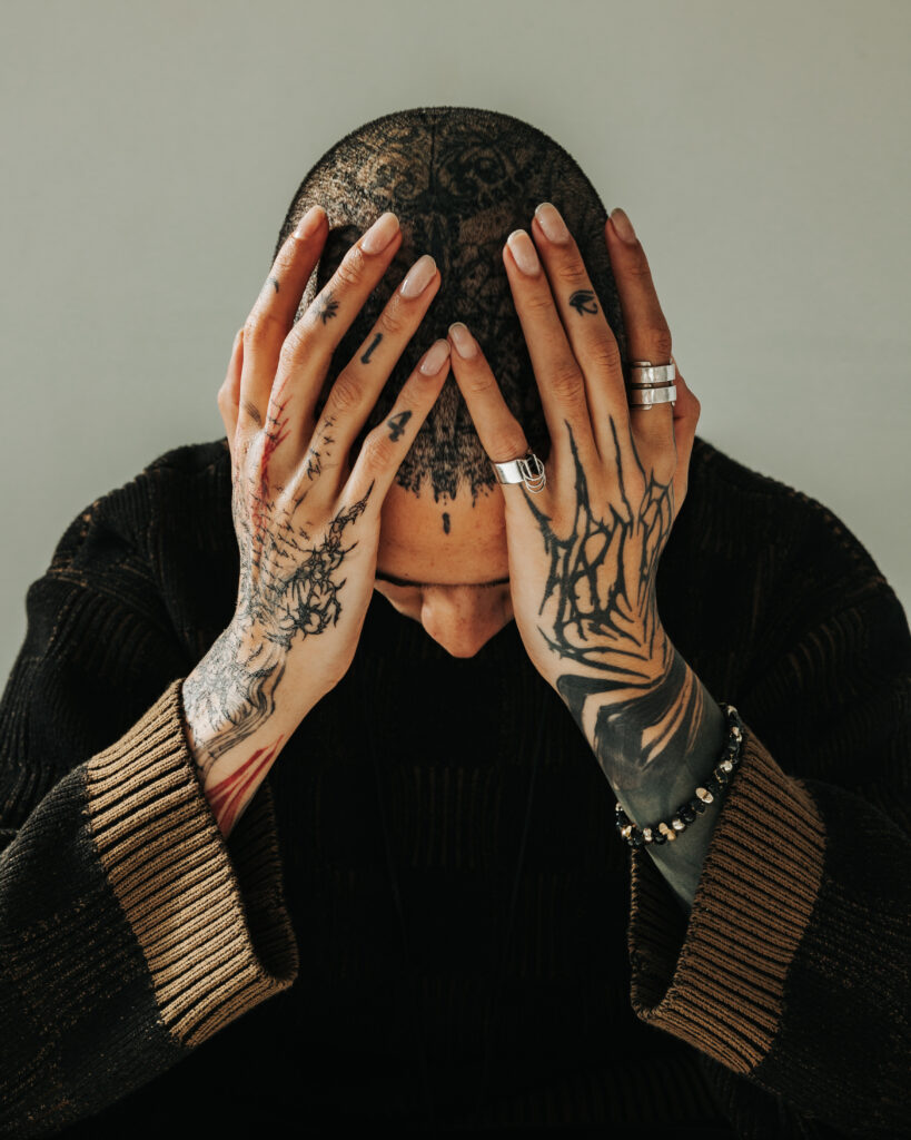 IMANU Whispers "HUSH" With Dark, Melodic Release - Moon Lvnding